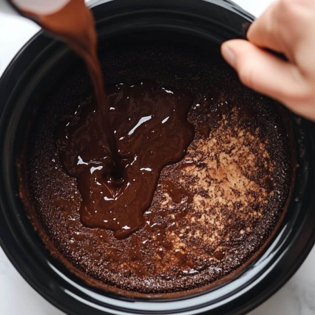 Easy Slow Cooker Lava Cake Recipe: No-Fail, Gooey Dessert