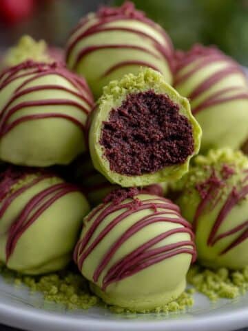 Best Chocolate Crinkle Cookies Recipe - Fudgy & Cracked